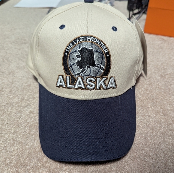 Cruise wear | Accessories | Vintage Alaska Mens Osfa Khaki Hat The Last ...
